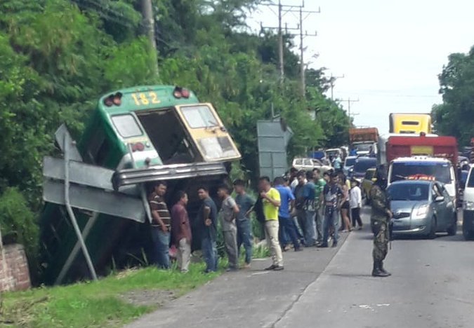 Conductor Ebrio Causa Accidente Que Dejó Al Menos 6 Lesionados En La