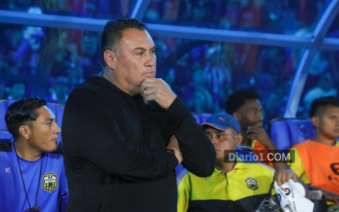 El técnico campeón Dowson Prado deja 11 Deportivo y llega a Metapán ...